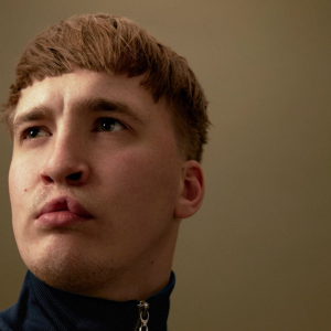 Rapper Snelle in nieuw seizoen Rooijakkers Over De Vloer ...