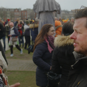 Filemon Wesselink duikt in de wereld van de complotten - Showbizznetwork.nl