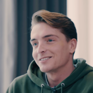 ‘Influencer Robbert Rodenburg in Expeditie Robinson’ - Showbizznetwork.nl