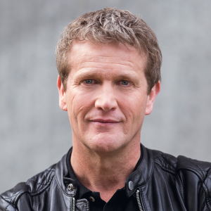 Vanavond op tv: Alberto Stegeman terug met Undercover in Nederland ...